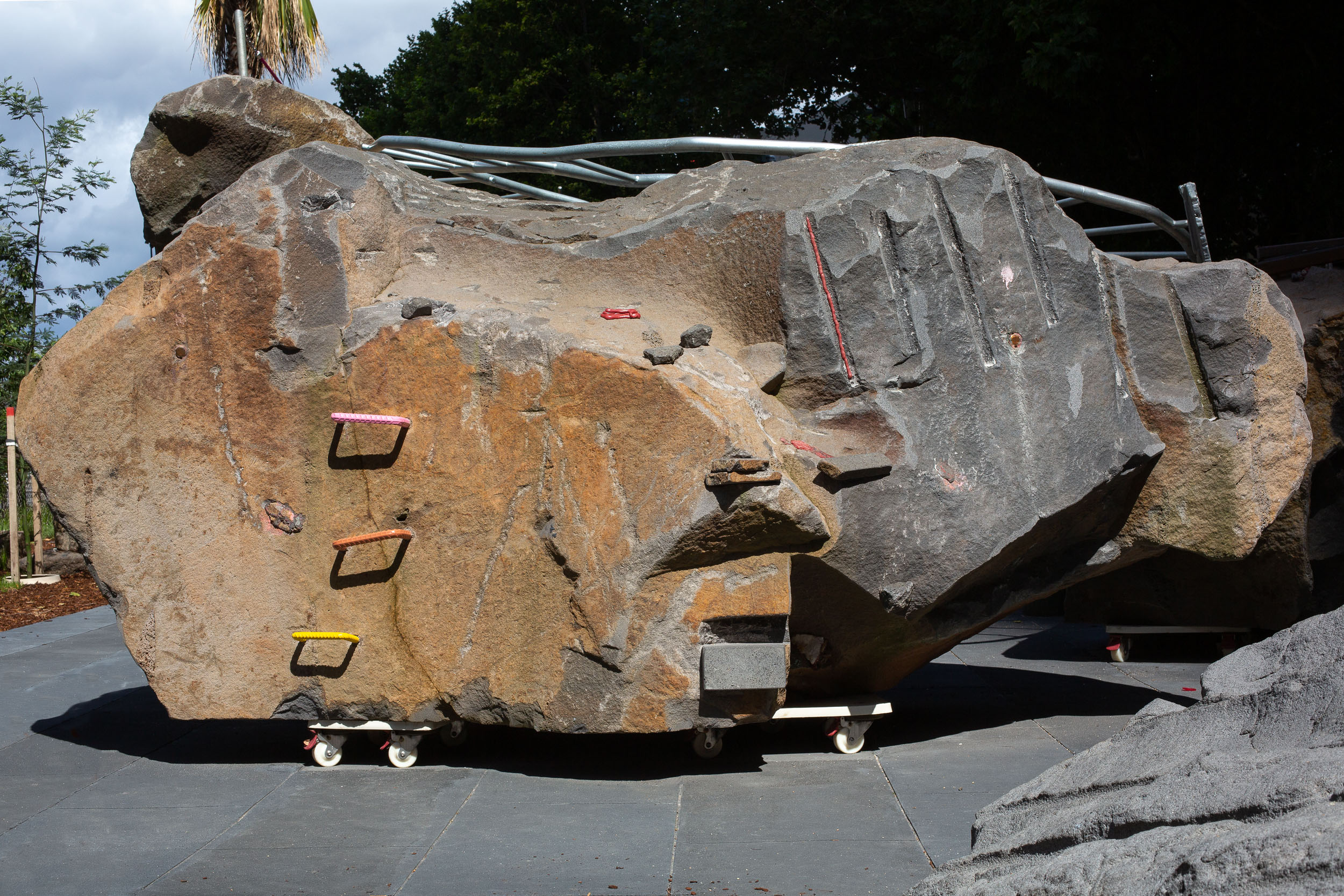 Rocks On Wheels, Southbank, Melbourne | Mike Hewson