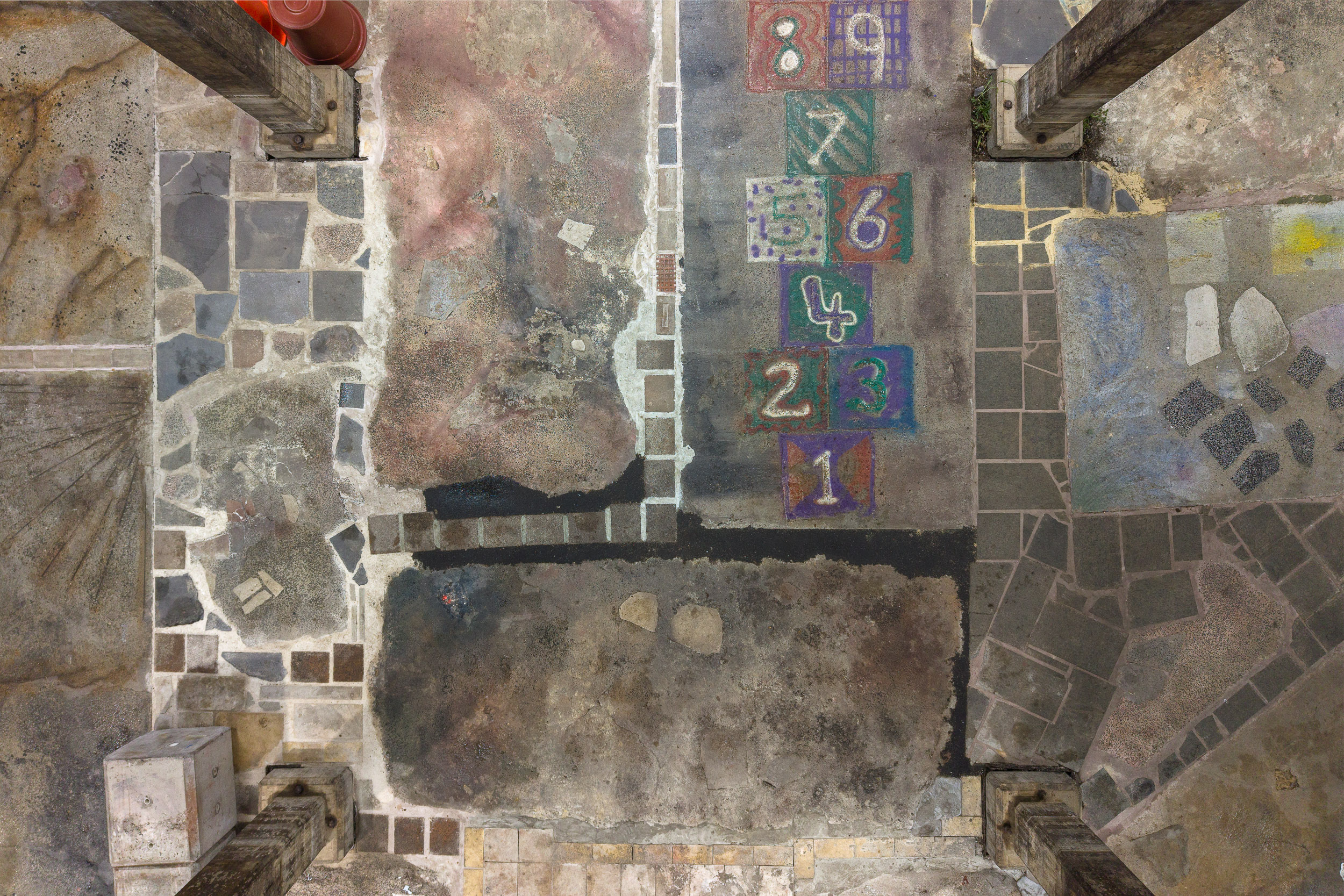 The Key's Under The Mat, Art Gallery New South Wales, Sydney | Mike Hewson